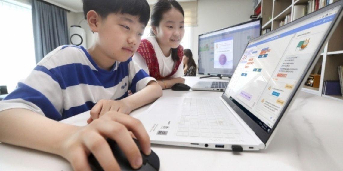 Kt Integrates Ai Tutor Into Ai Codiny For Interactive Block Coding